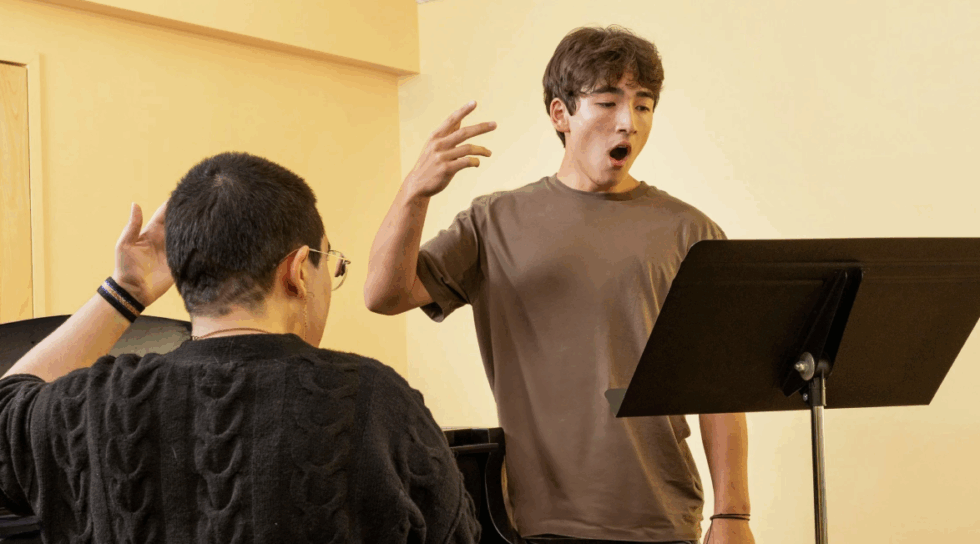 Private Vocal Lessons in Montreal: Train Your Voice Professionally ...